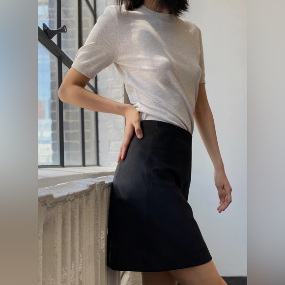 Babaton | Skirts | Aritzia Babaton Modern Mini Skirt In Black Size 6 | Poshmark